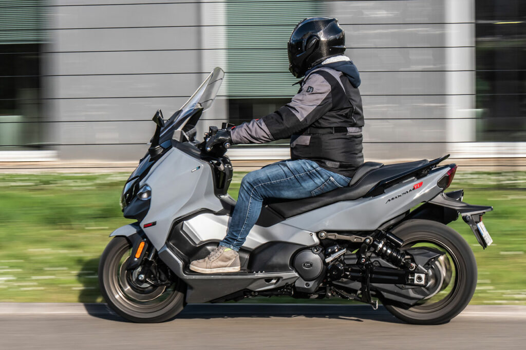 Essai Sym Maxsym TL 508 E5 : Plus puncher que jamais ! - Urbaanews...