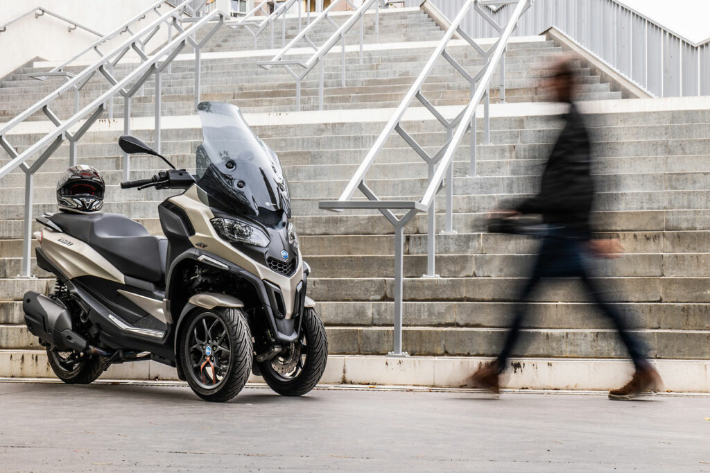 Essai Piaggio MP3 530 2022 : le temps du changement - Urbaanews...
