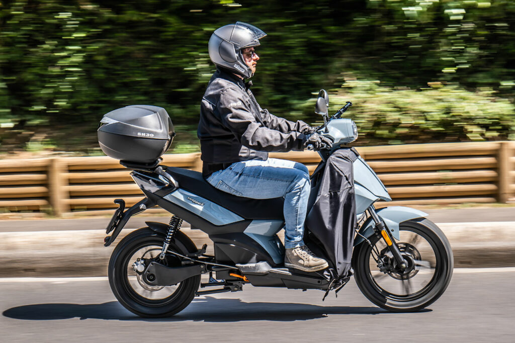 Essai scooter électrique ZEWAY SwapperX : swapper comme jamais ...