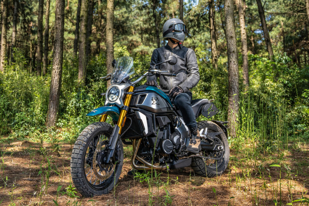 CFMOTO 700 CL-X Adventure : Et maintenant… la version scrambler ...